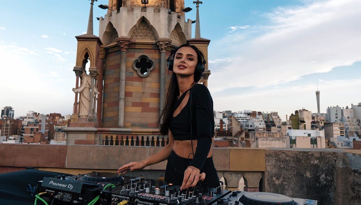 Korolova prepara los detalles de su tour por Sudamérica este 2023 ...